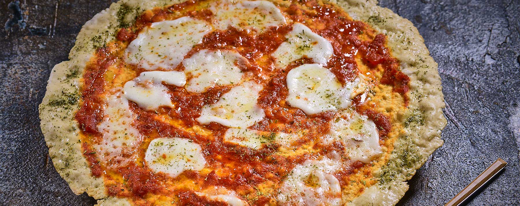 Zelf pizzadeeg maken doe je met dit recept - Amanprana