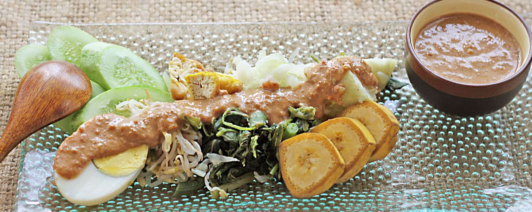 Recept voor GadoGado: Indonesische groentegerecht. Lekker en gezond!